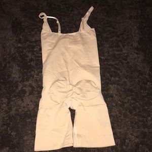 Assets By Spanx | Intimates & Sleepwear | New Full Body Spanx Shaper ...